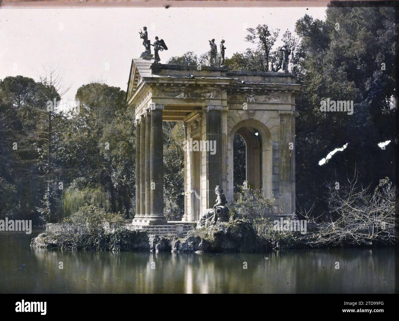 Statue temple sculpture lake pond column greco roman polytheism hi-res ...