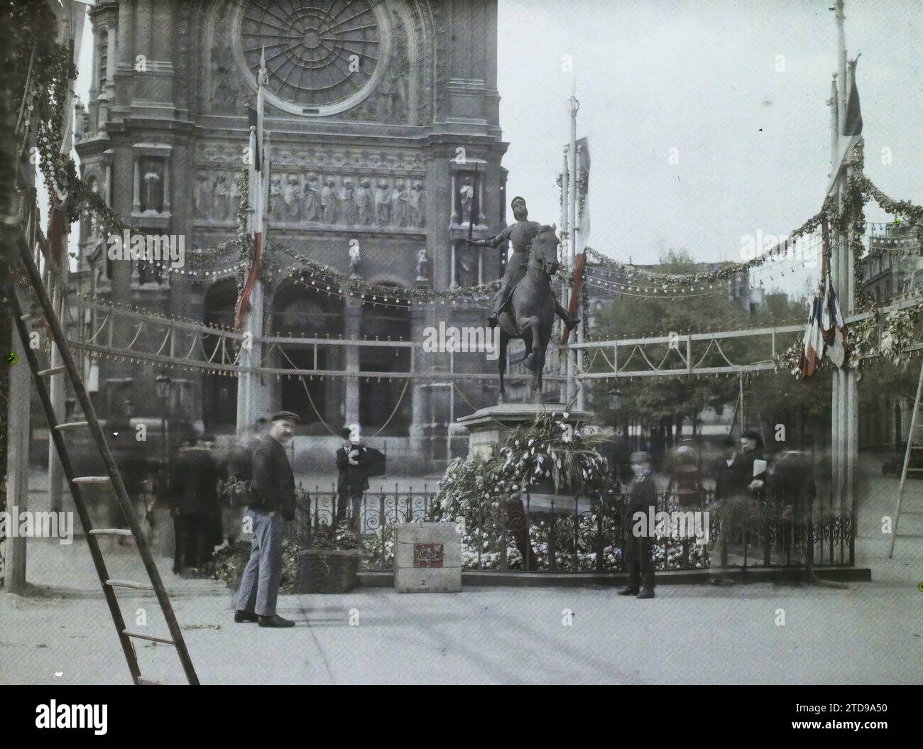 Paris (8th arrondissement), France Statue decorated for the Joan of Arc ...