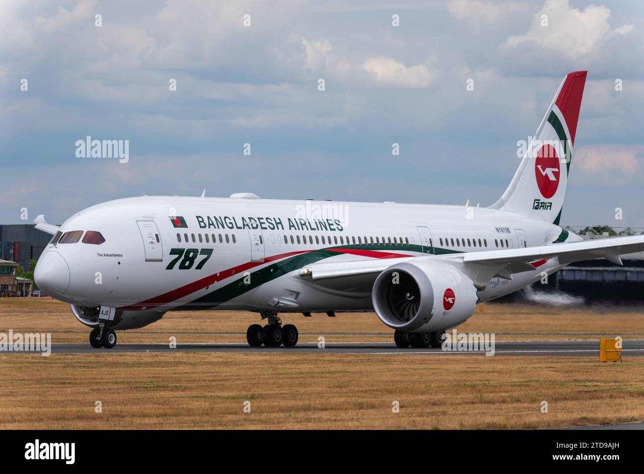Biman Bangladesh Airlines Boeing 787-8 Dreamliner at the Farnborough International Airshow FIA ...