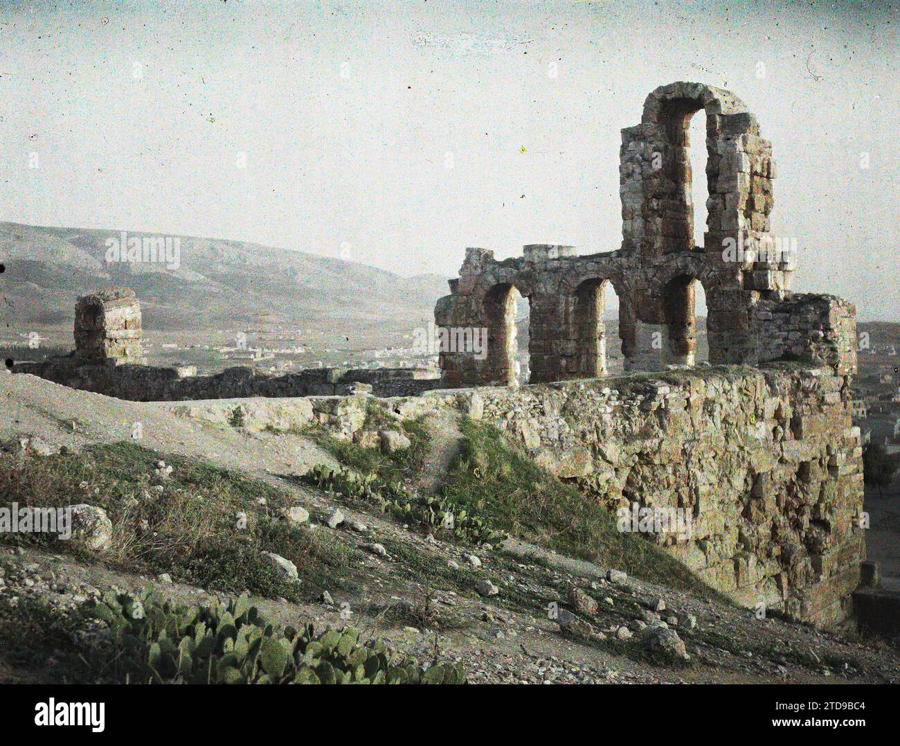 Glass top arcade hi-res stock photography and images - Alamy