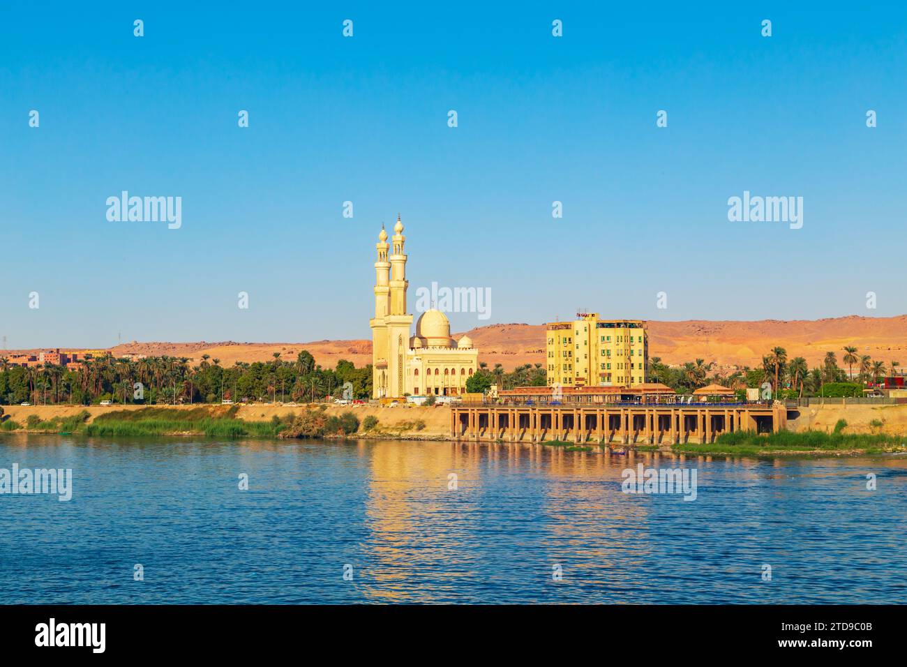 Mosque on the Aswan waterfront. Aswan, Egypt – October 19, 2023 Stock ...