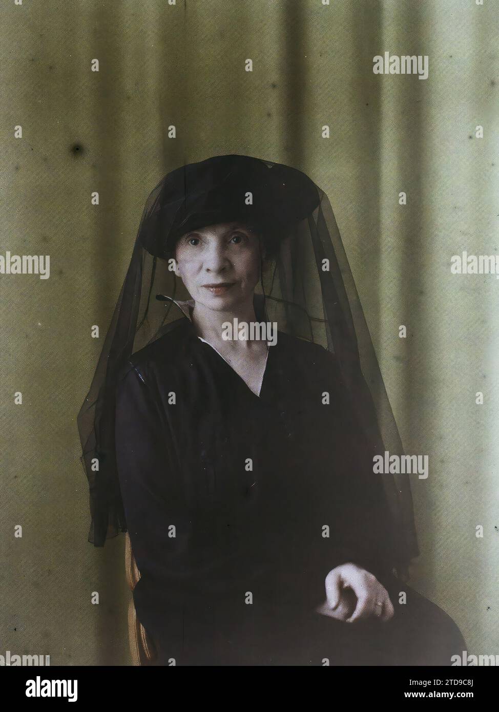 France madame louise tsapalos hi-res stock photography and images - Alamy