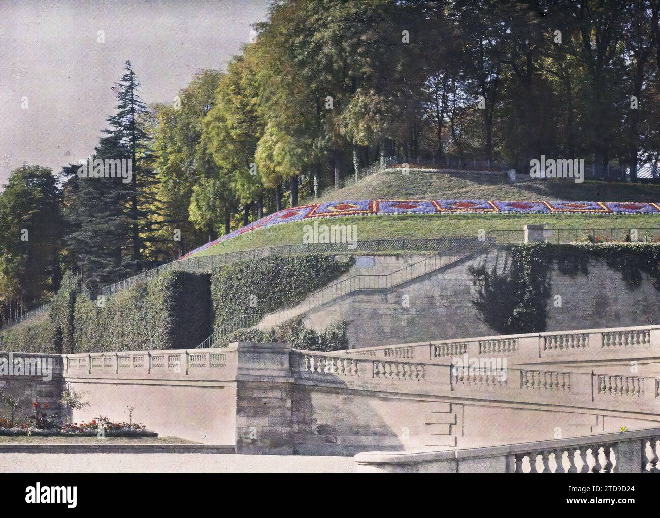 Saint-Cloud, France The terrace of the Château and the Trocadéro garden ...