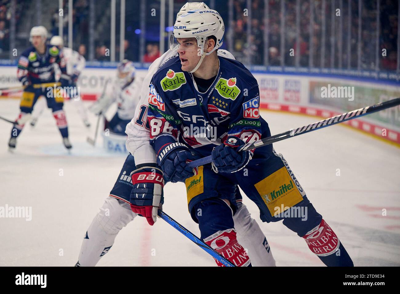 Max gildon hi-res stock photography and images - Alamy