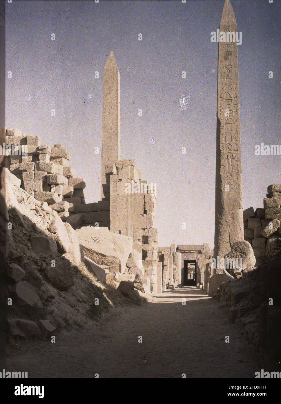 Obelisk gates hi-res stock photography and images - Alamy