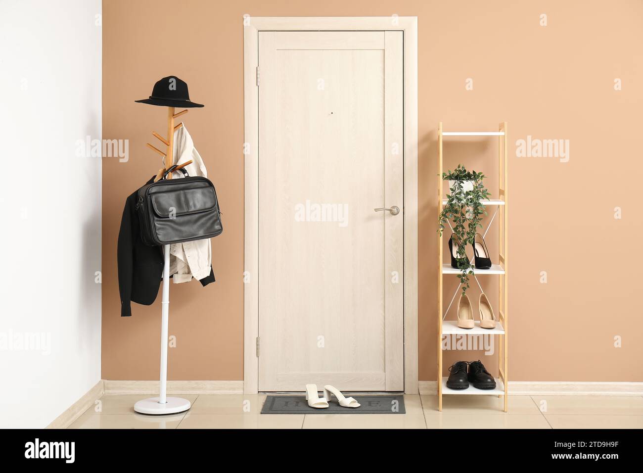Shoe rack and front door hi-res stock photography and images - Alamy