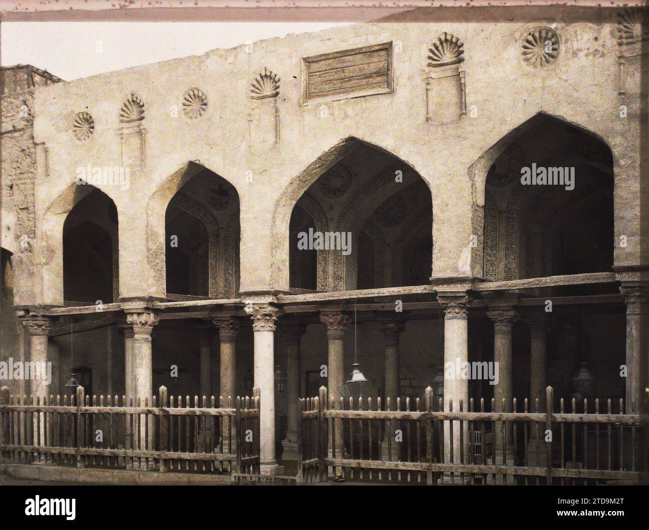 Al saleh mosque architecture hi-res stock photography and images - Alamy