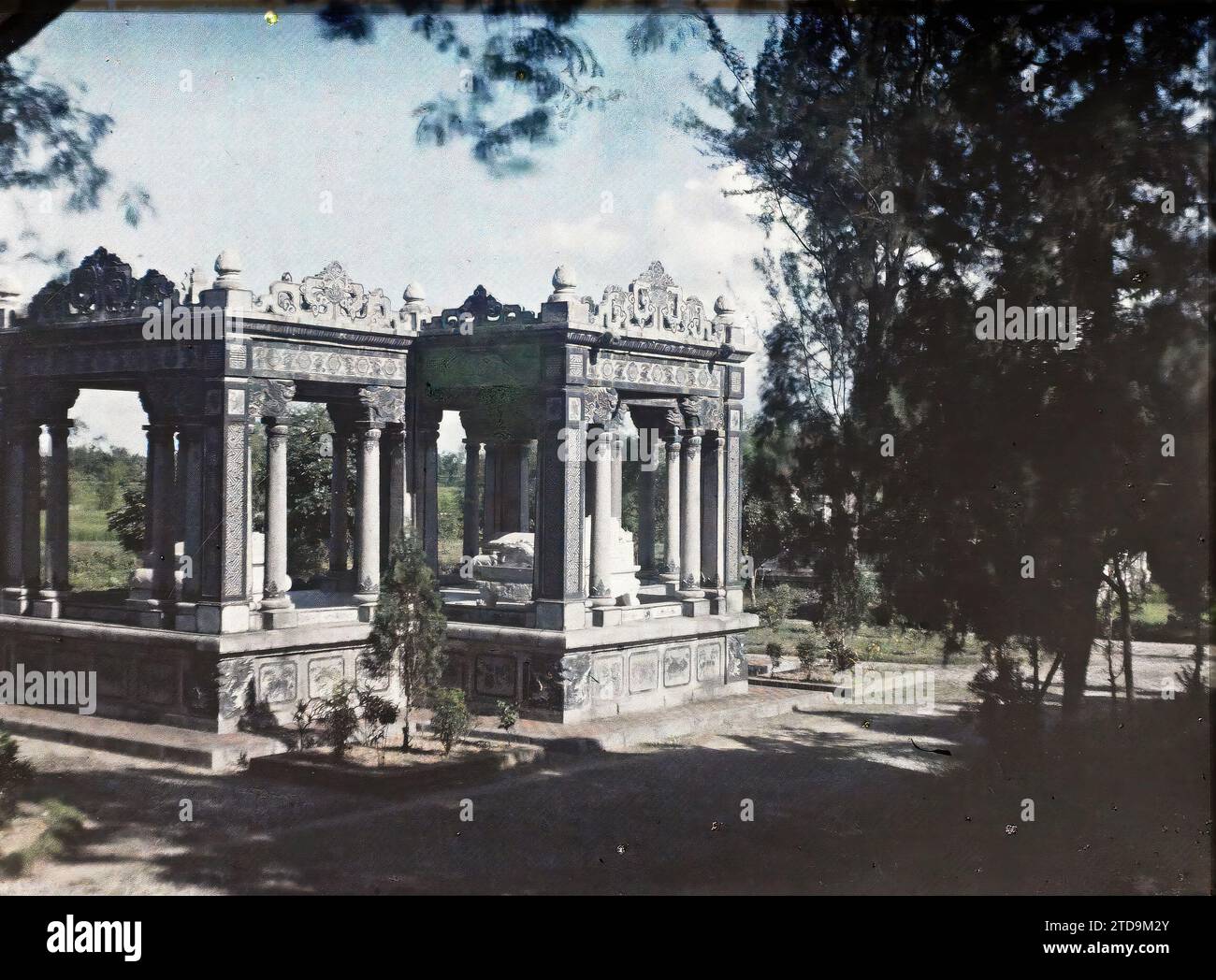Tonkin, Indochina The funerary monument of a great mandarin, Habitat ...