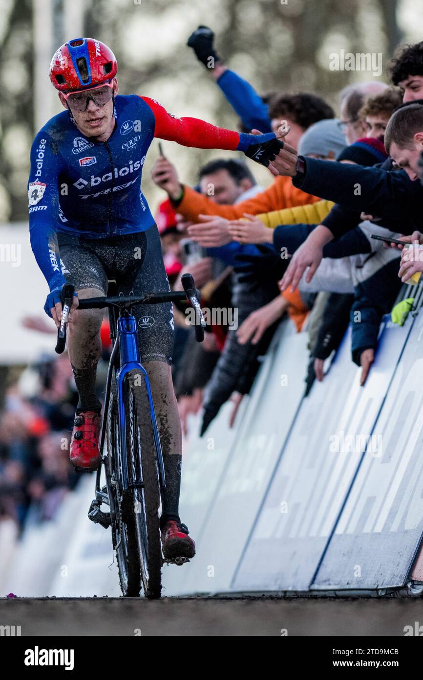 Namur, Belgium. 17th Dec, 2023. Dutch Pim Ronhaar crosses the finish ...