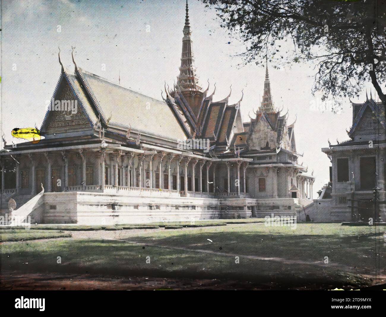 Royal Palace, Phnom Penh, Cambodia, Indochina The building of the ...