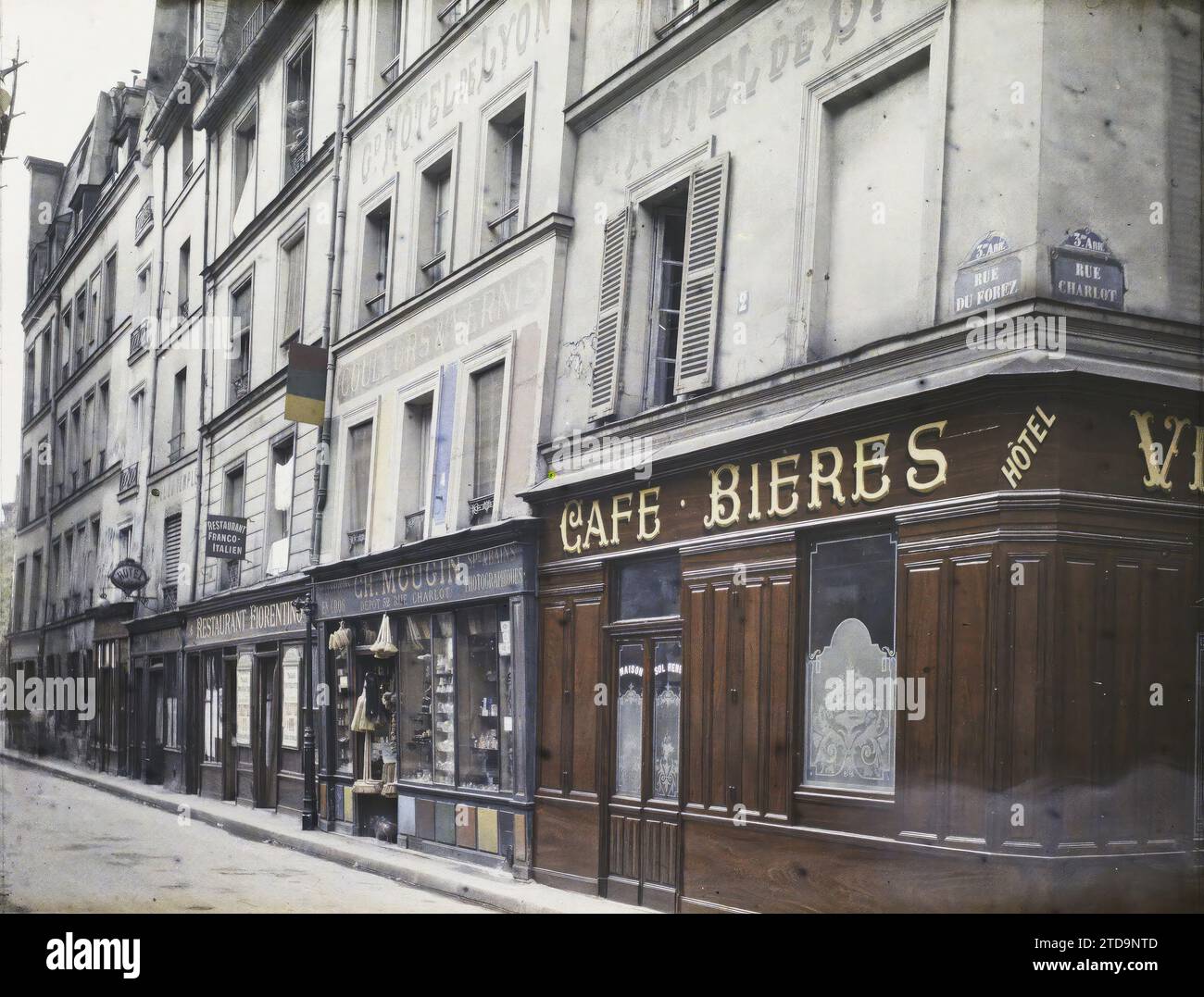 Paris (3rd arr.), France Rue du Forez, at the corner of rue Charlot ...