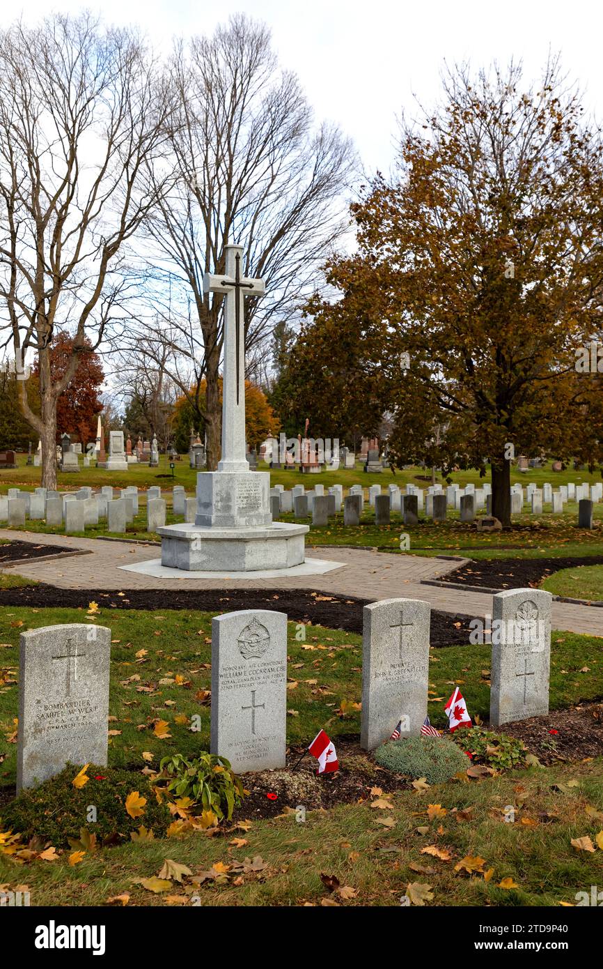 National cemetery of canada hi-res stock photography and images - Alamy