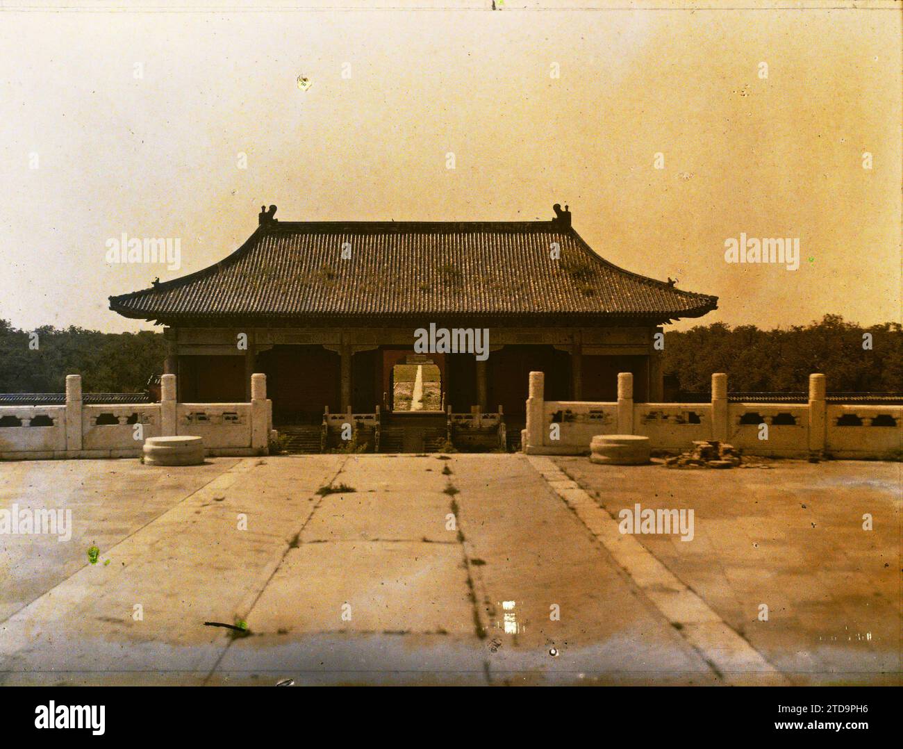 Temple fortified architecture door religious architecture habitat ...