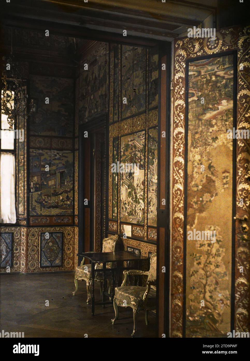 Germany chinese living room hi-res stock photography and images - Alamy