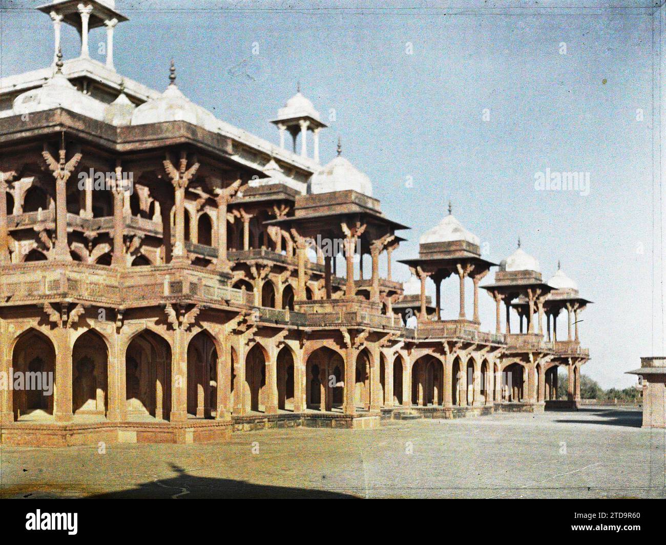 Sikandara (Sikandra), India Pavilions of Akbar's mausoleum, Personality ...