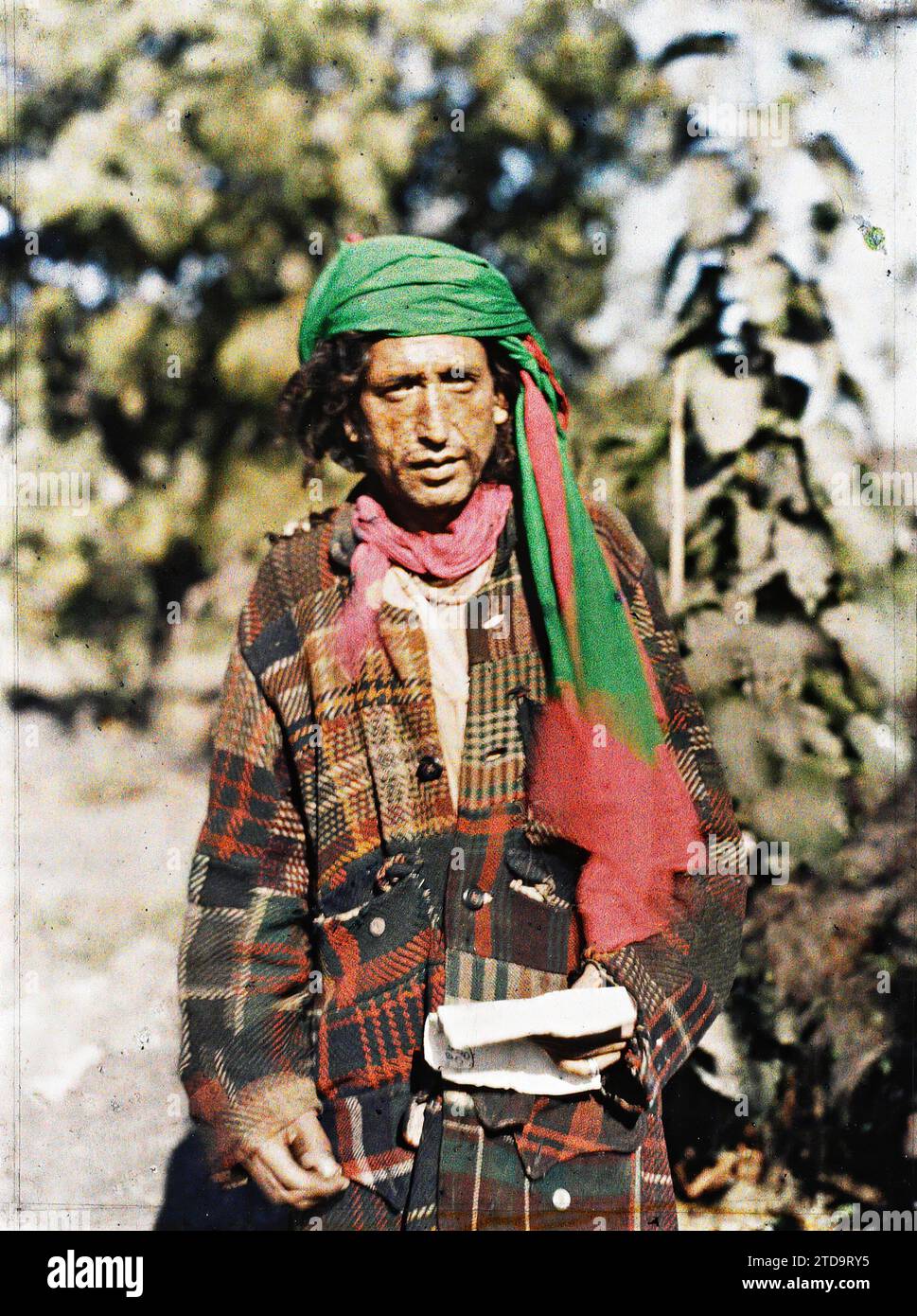 Bombay (?), India Afghan guardian (?) of a Muslim tomb, Clothing ...