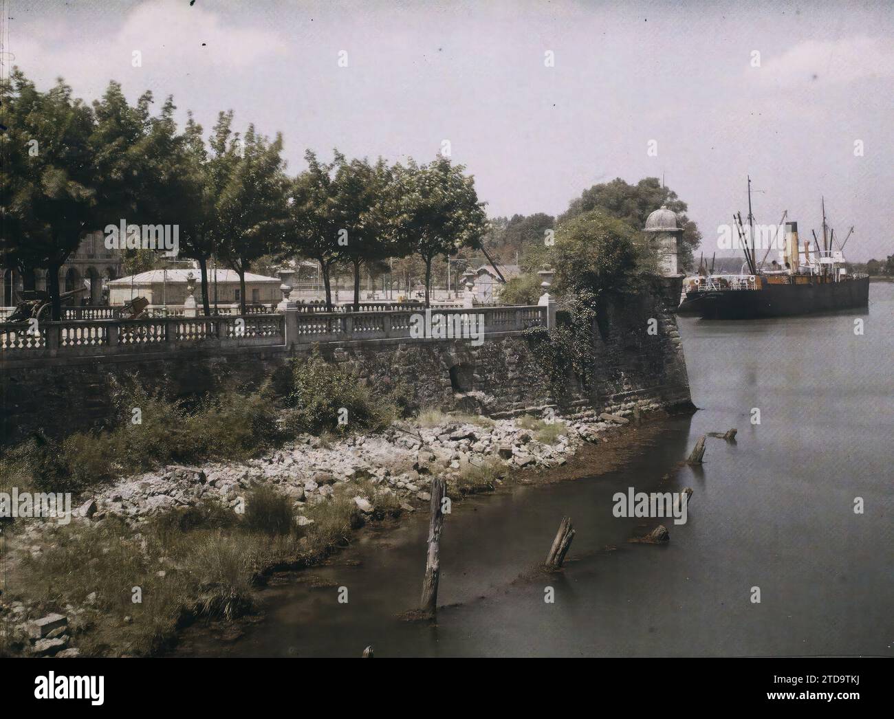 Bayonne, France, Nature, Environment, Habitat, Architecture, Art ...