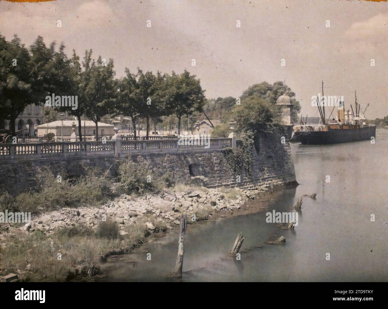 Bayonne, France, Nature, Environment, Habitat, Architecture, Art ...
