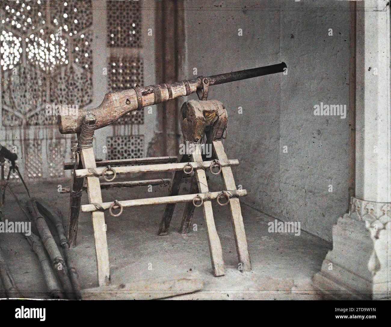 Lahore, India (current Pakistan) Ancient weapon in the fort, Society ...