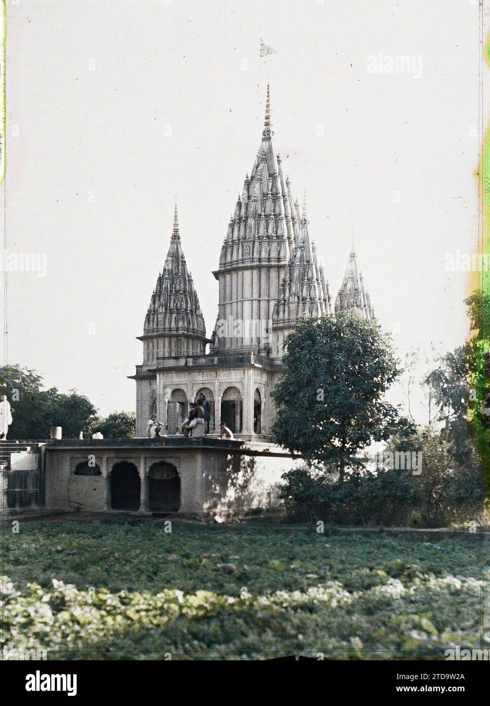 Hindu temple pakistan hi-res stock photography and images - Alamy