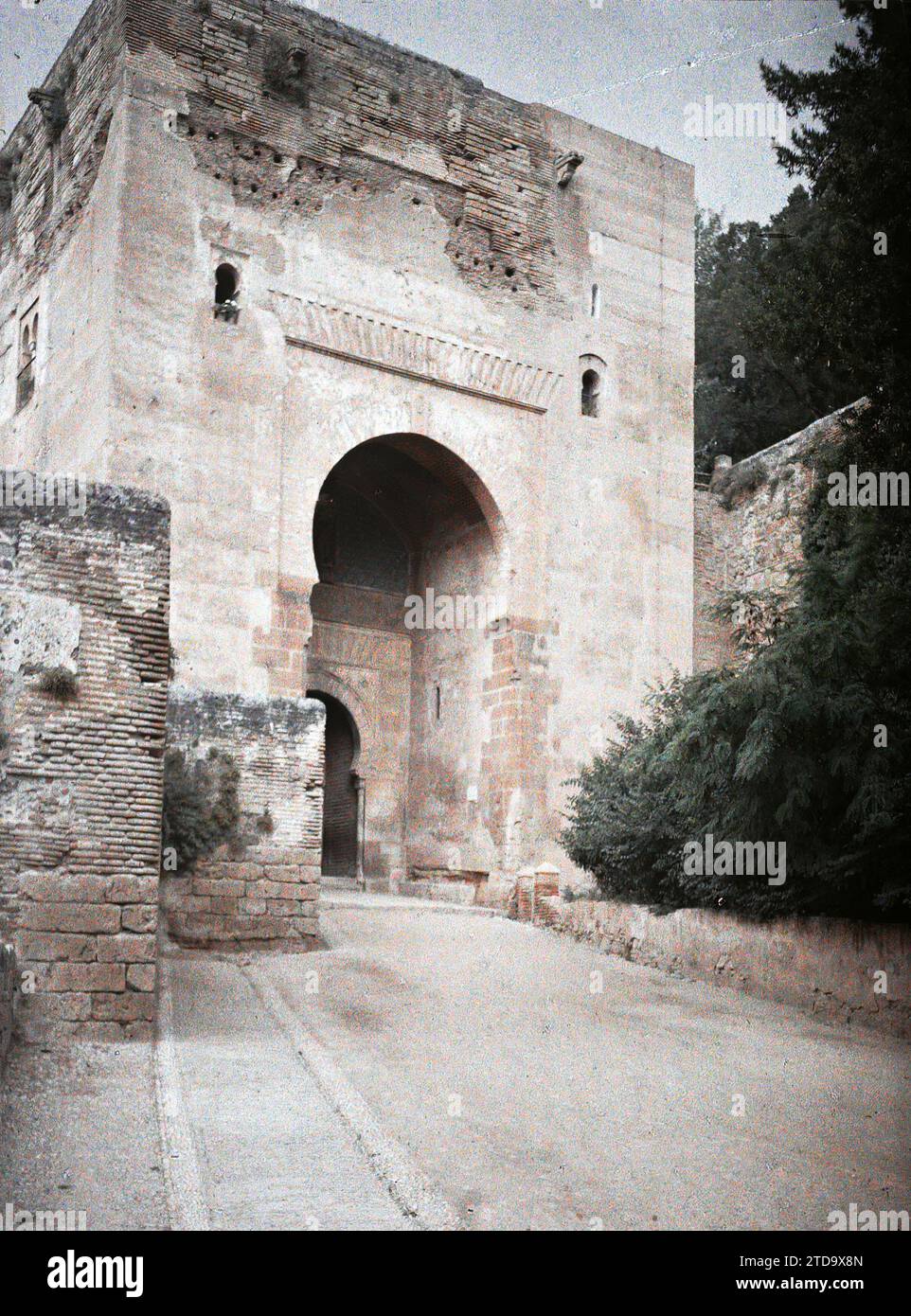Granada, Spain Entrance to the Alhambra through the Justice Gate from ...