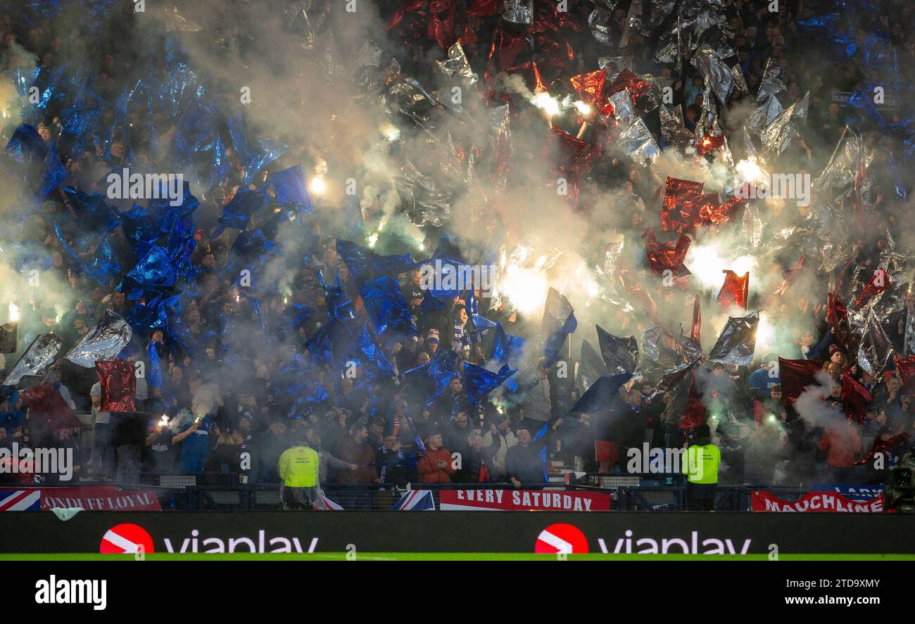 Rangers fans display hi-res stock photography and images - Alamy