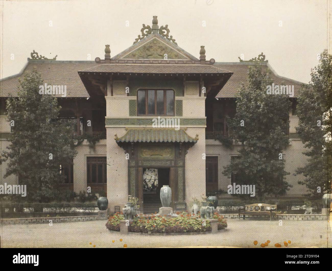 Paris (8th arrondissement), France The Exhibition of Decorative Arts ...