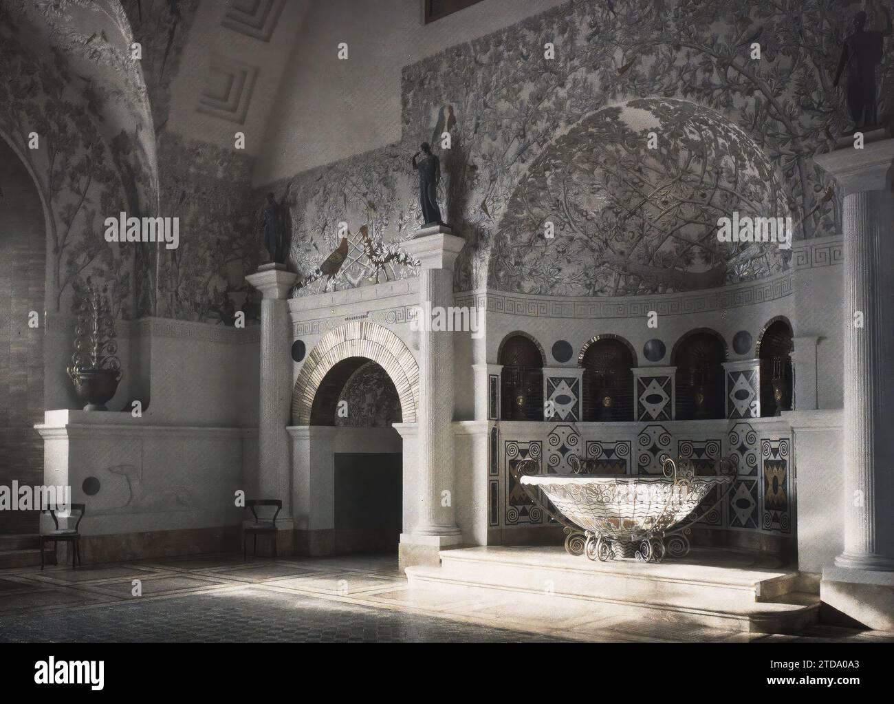 Carrara marble niche hi-res stock photography and images - Alamy