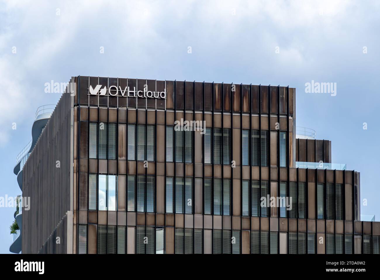 Vps tech logo hi-res stock photography and images - Alamy