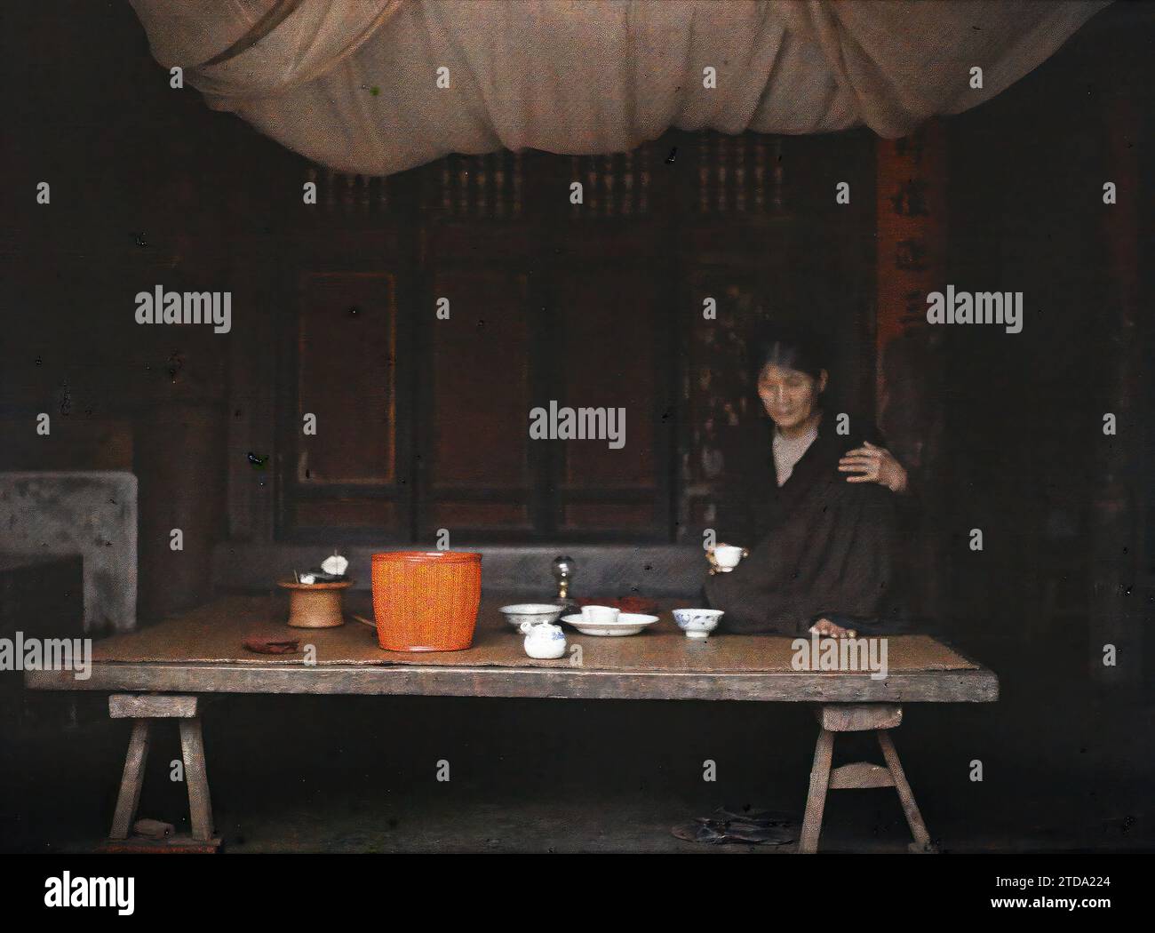 Indochina servant hi-res stock photography and images - Alamy