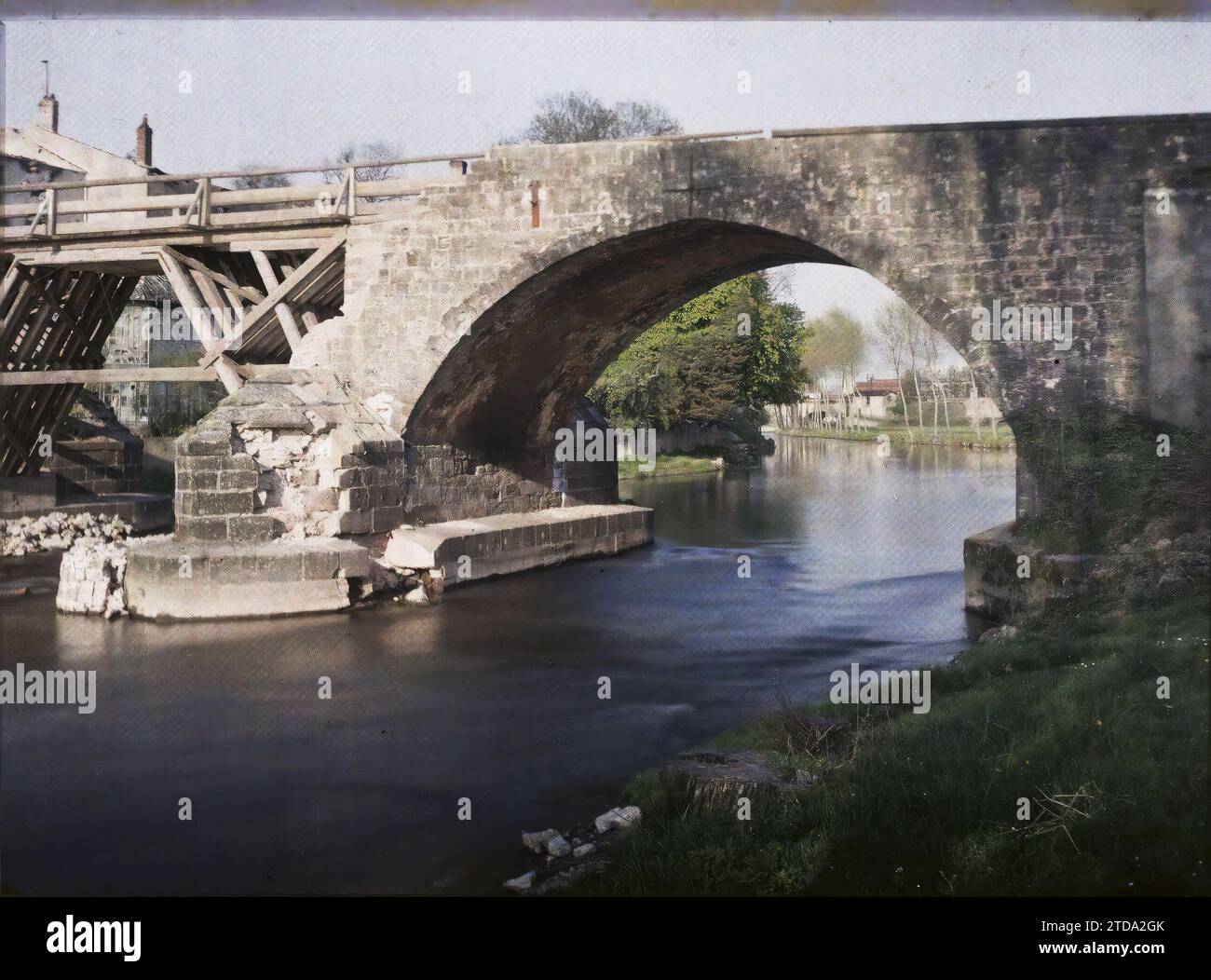 Civil engineering river ruins rear bridge habitat architecture hi-res ...