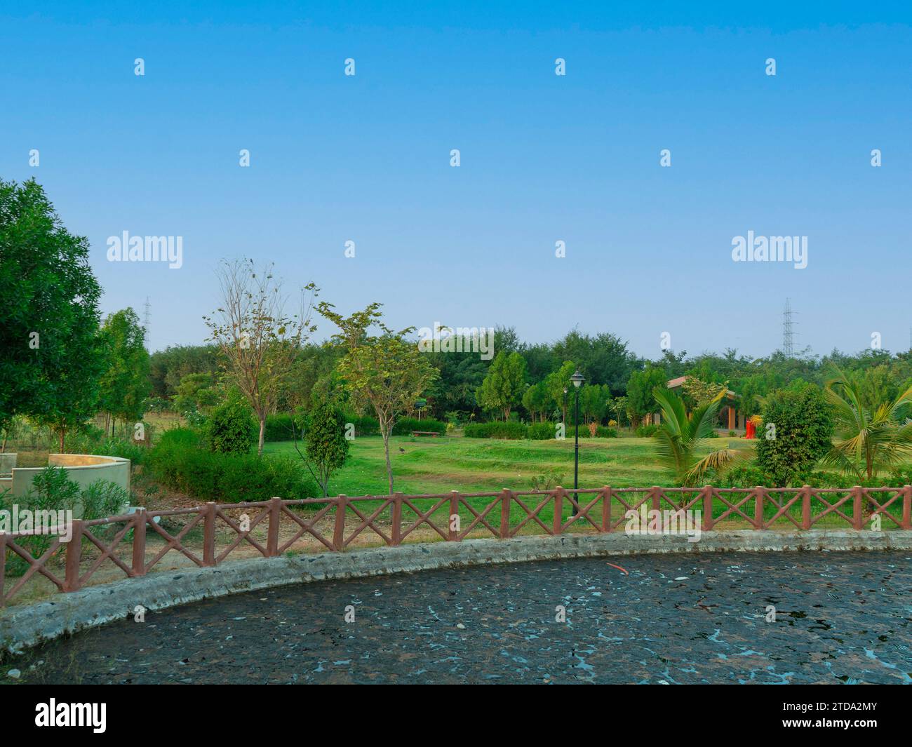 Beautiful Garden Photo with Pounds . Nature views is awesome. big size ...