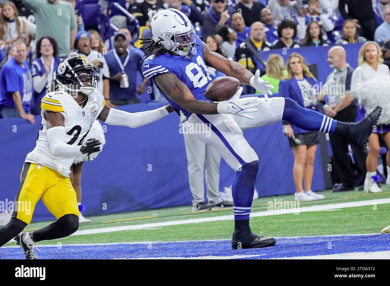 Indianapolis, Indiana, USA. 17th Dec, 2023. Indianapolis Colts tight ...