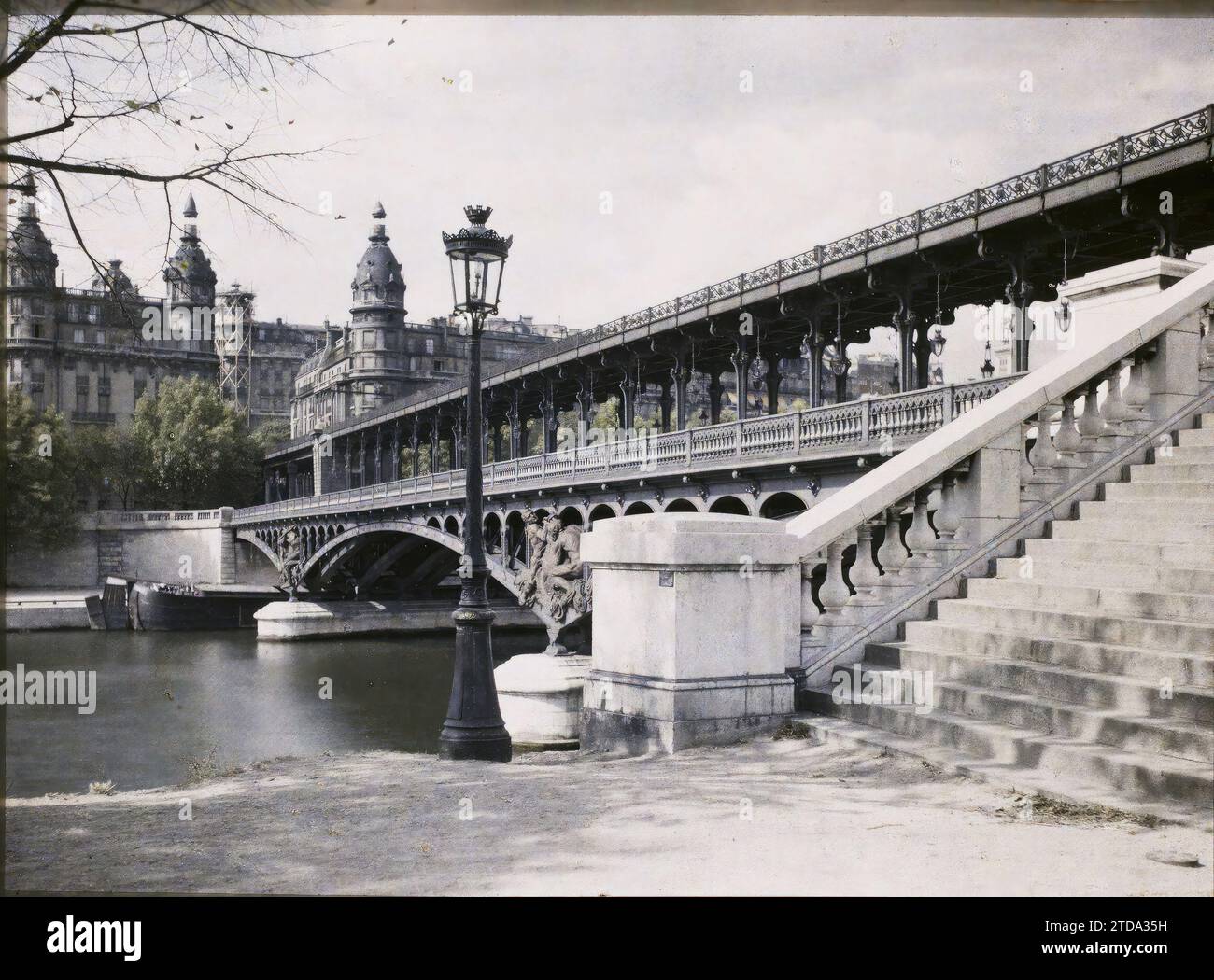 Paris (16th arrondissement), France The Passy viaduct, current Bir ...