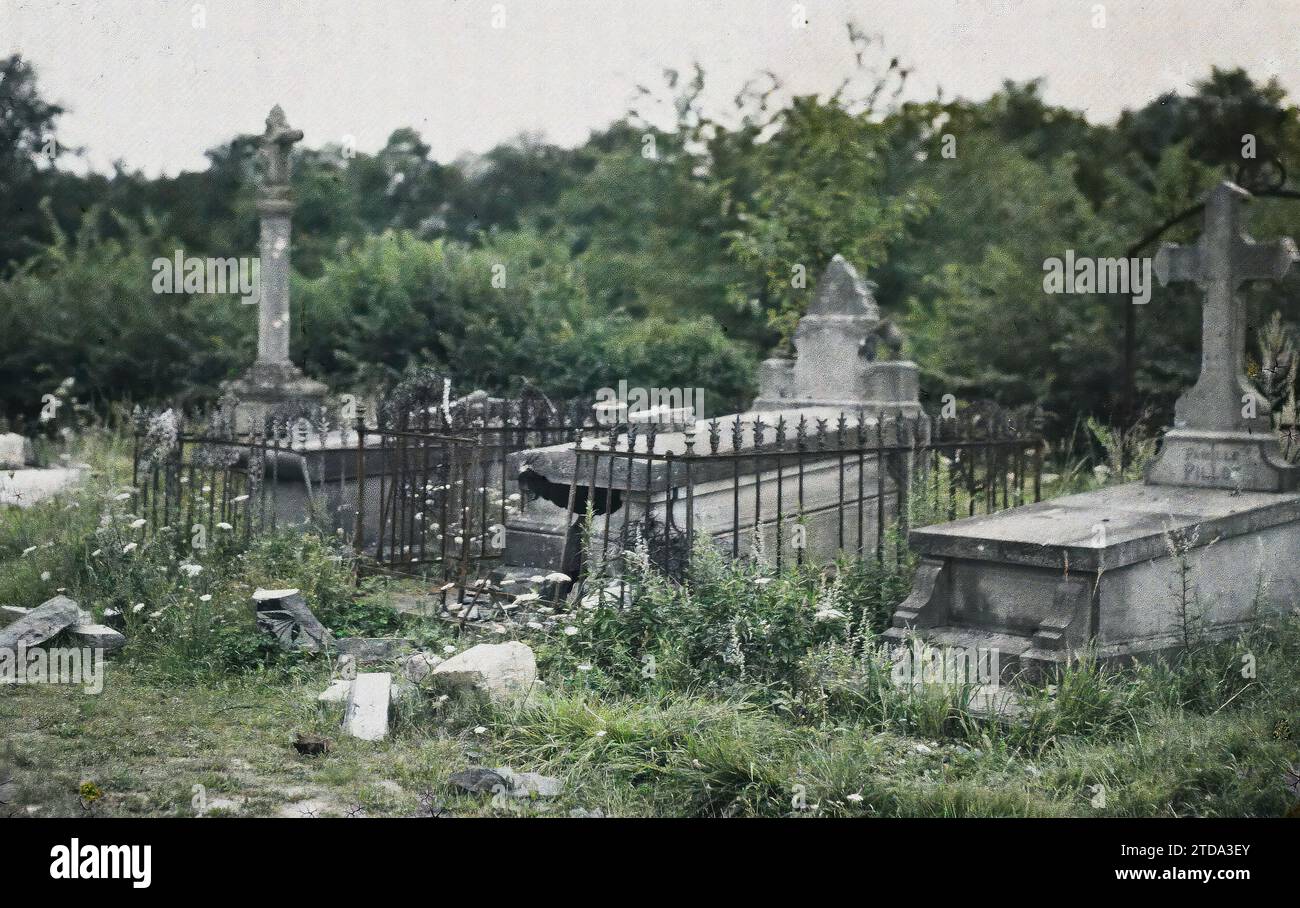 Tomb punctured hi-res stock photography and images - Alamy