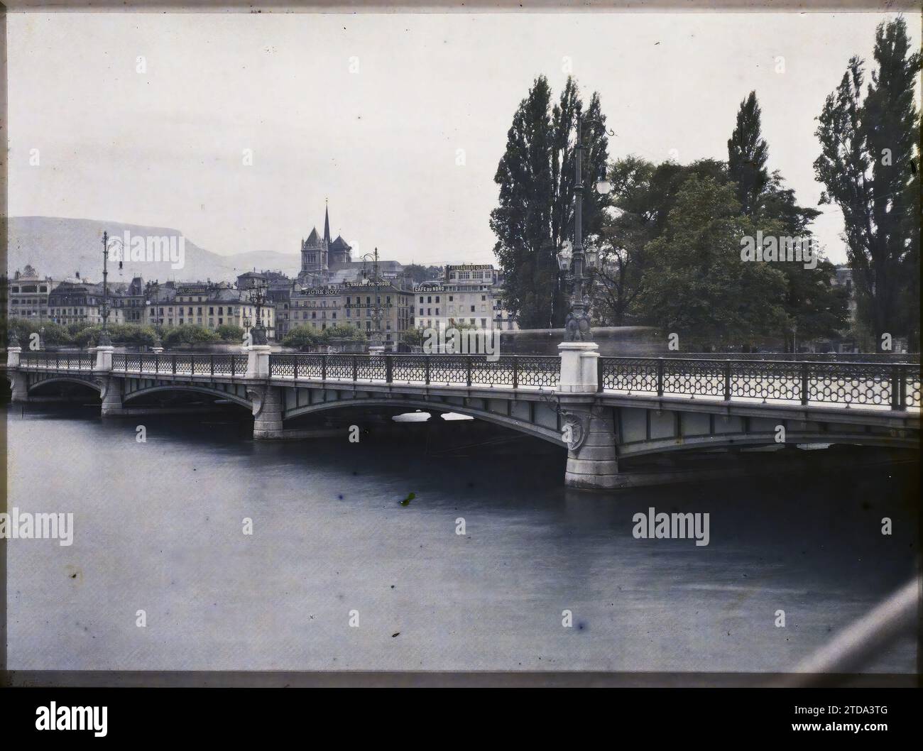 Geneva, Switzerland The Mont-Blanc bridge and Rousseau island on the ...