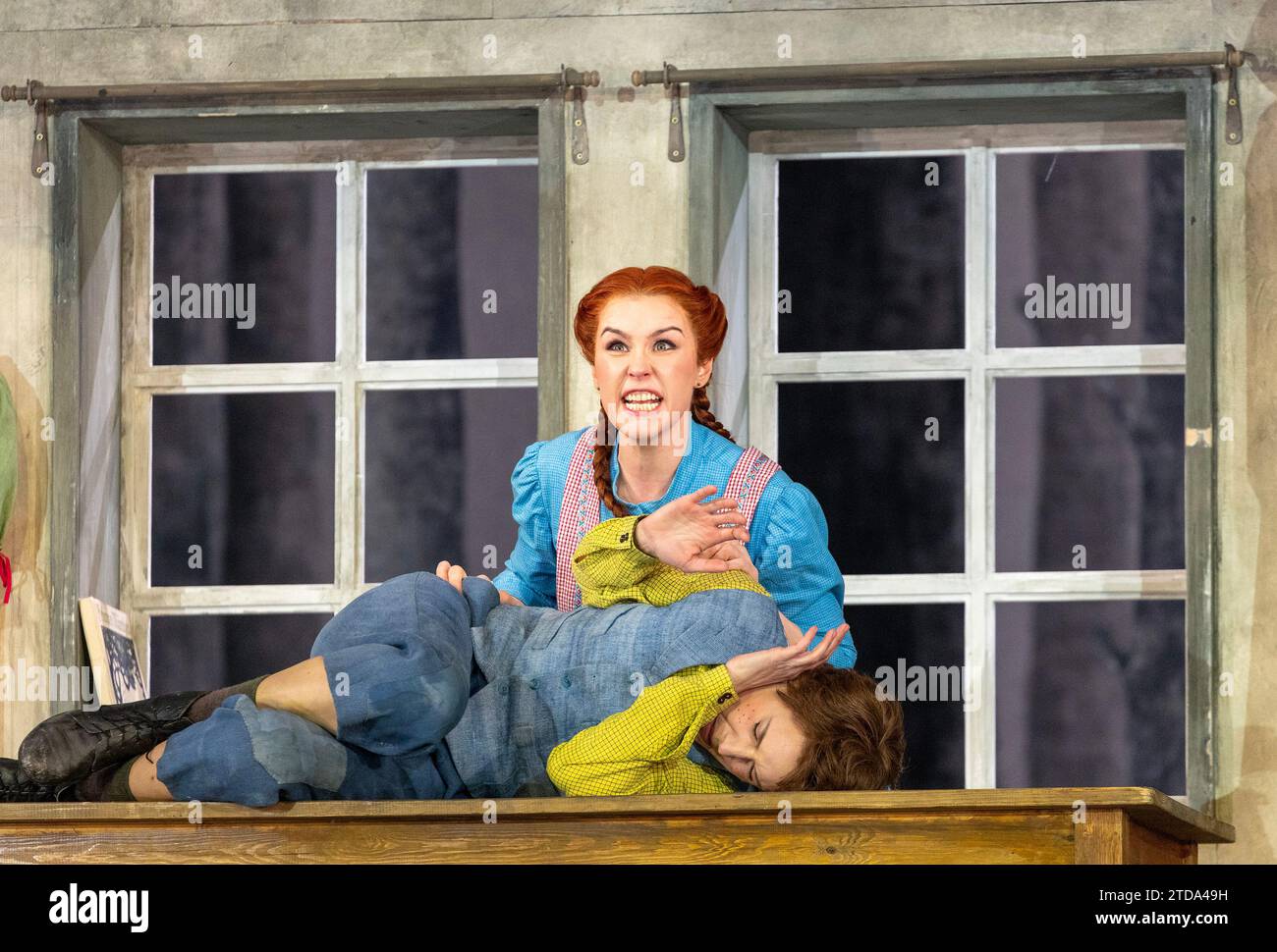 Anna Devin (Gretel - top), Anna Stephany (Hansel) in HANSEL AND GRETEL ...