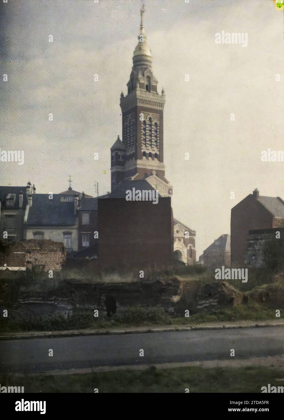 Albert, France, First World War, Habitat, Architecture, Church, Bell ...