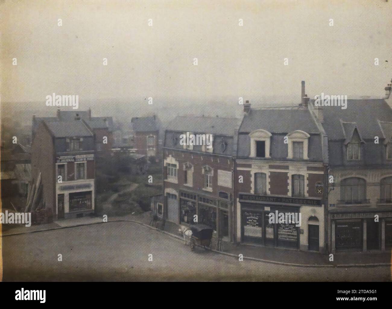 Albert, France, Transport, Economic activity, Habitat, Architecture ...