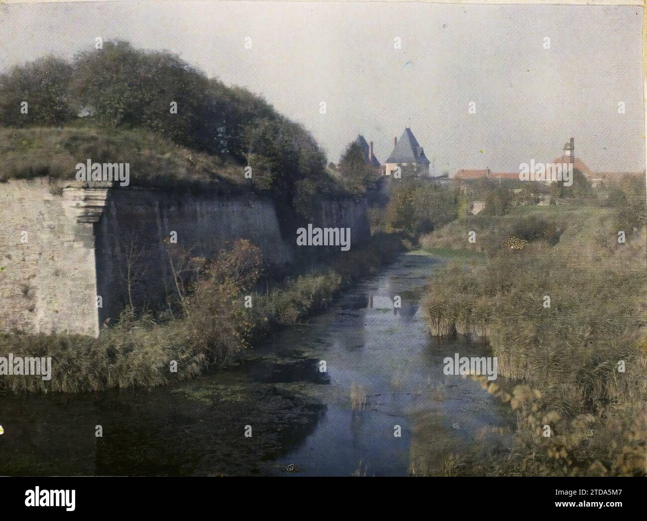 Péronne, France, Nature, Environment, Habitat, Architecture, First ...