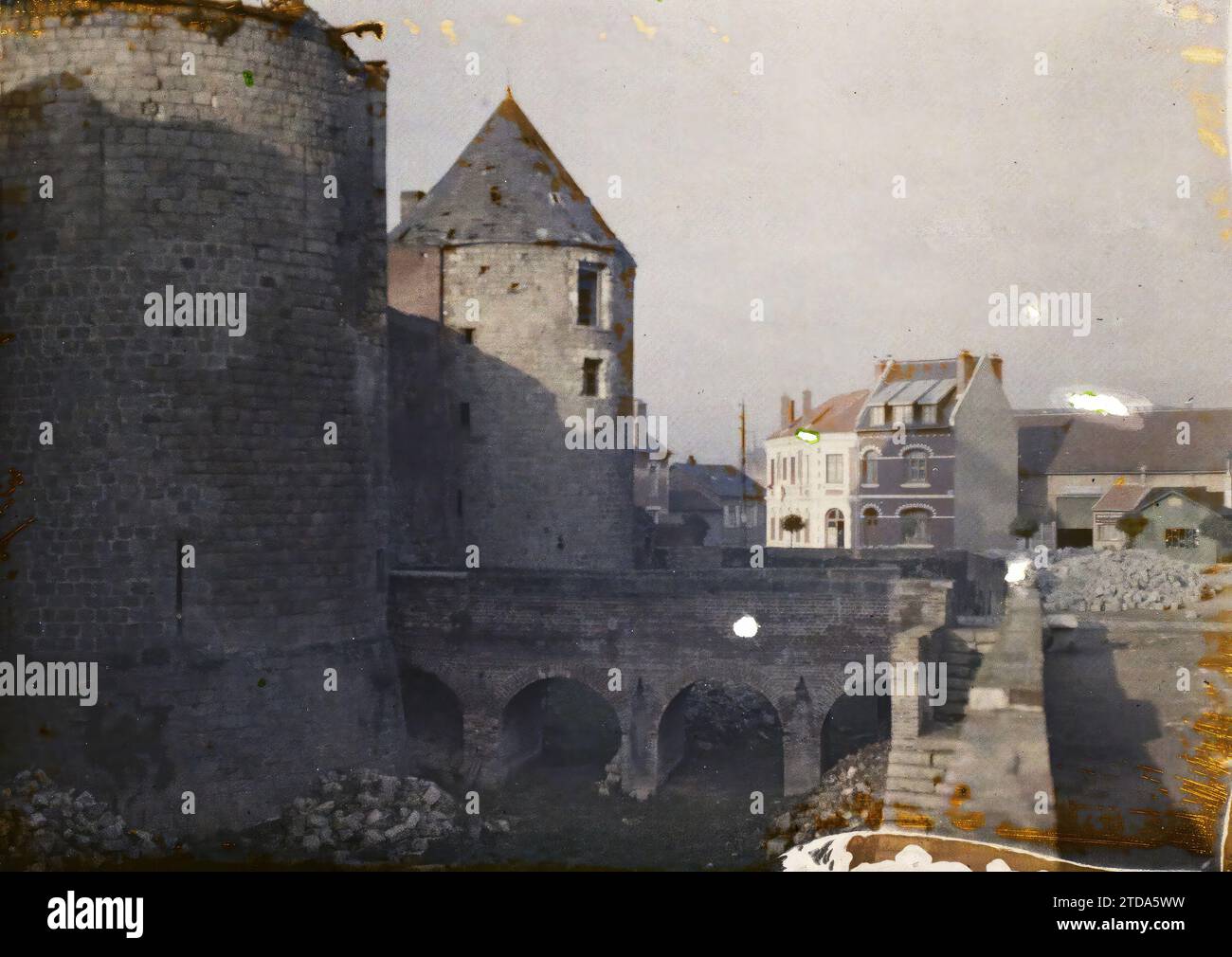 Péronne, France, Habitat, Architecture, First World War, Works, Tower ...