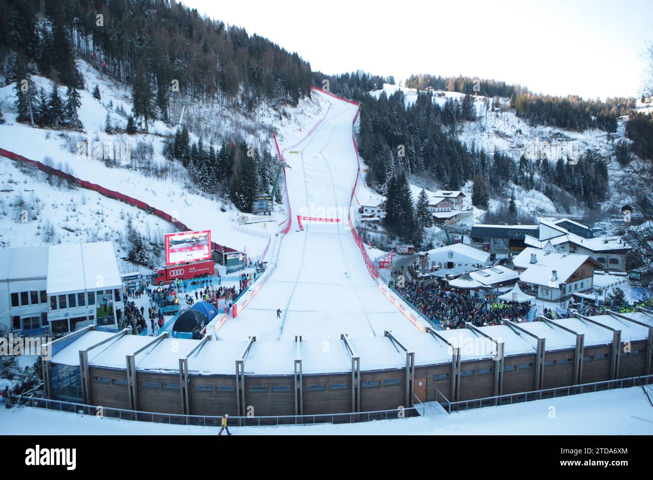 Val Gardena, South Tyrol, Italy. 16th Dec, 2023. Audi FIS Ski World Cup ...