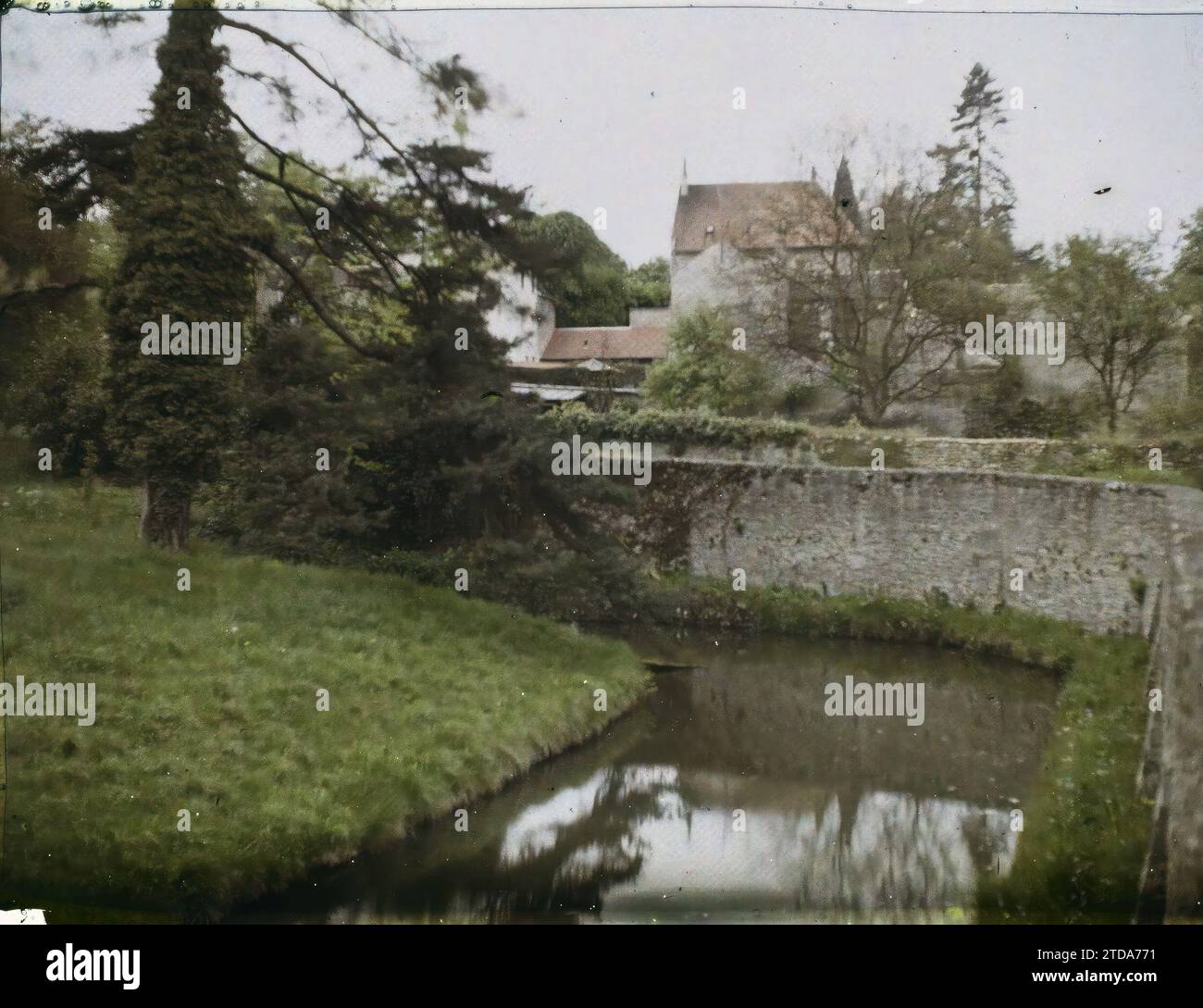 Saint-Nom-la-Bretèche, France, Habitat, Architecture, Nature ...