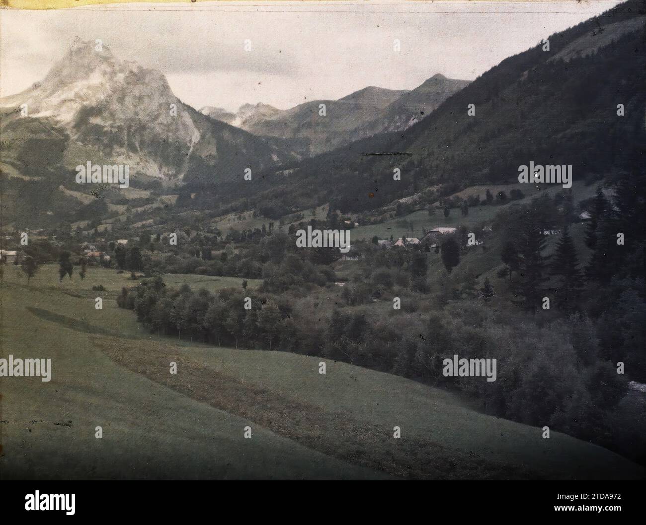 Valley of oche hi-res stock photography and images - Alamy