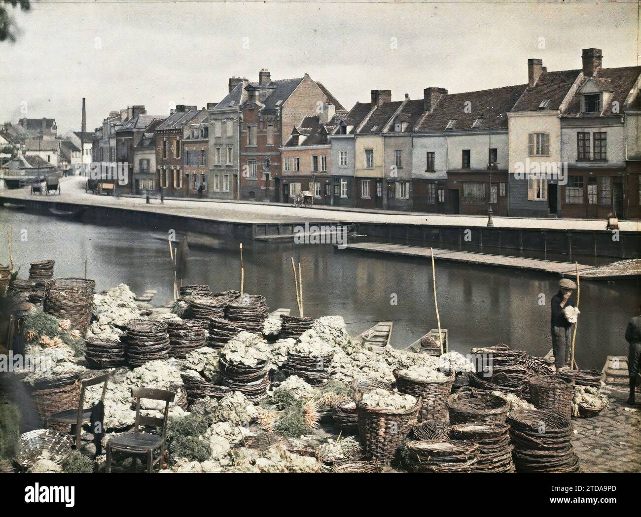 Amiens, France, Economic activity, Habitat, Architecture, Daily life ...
