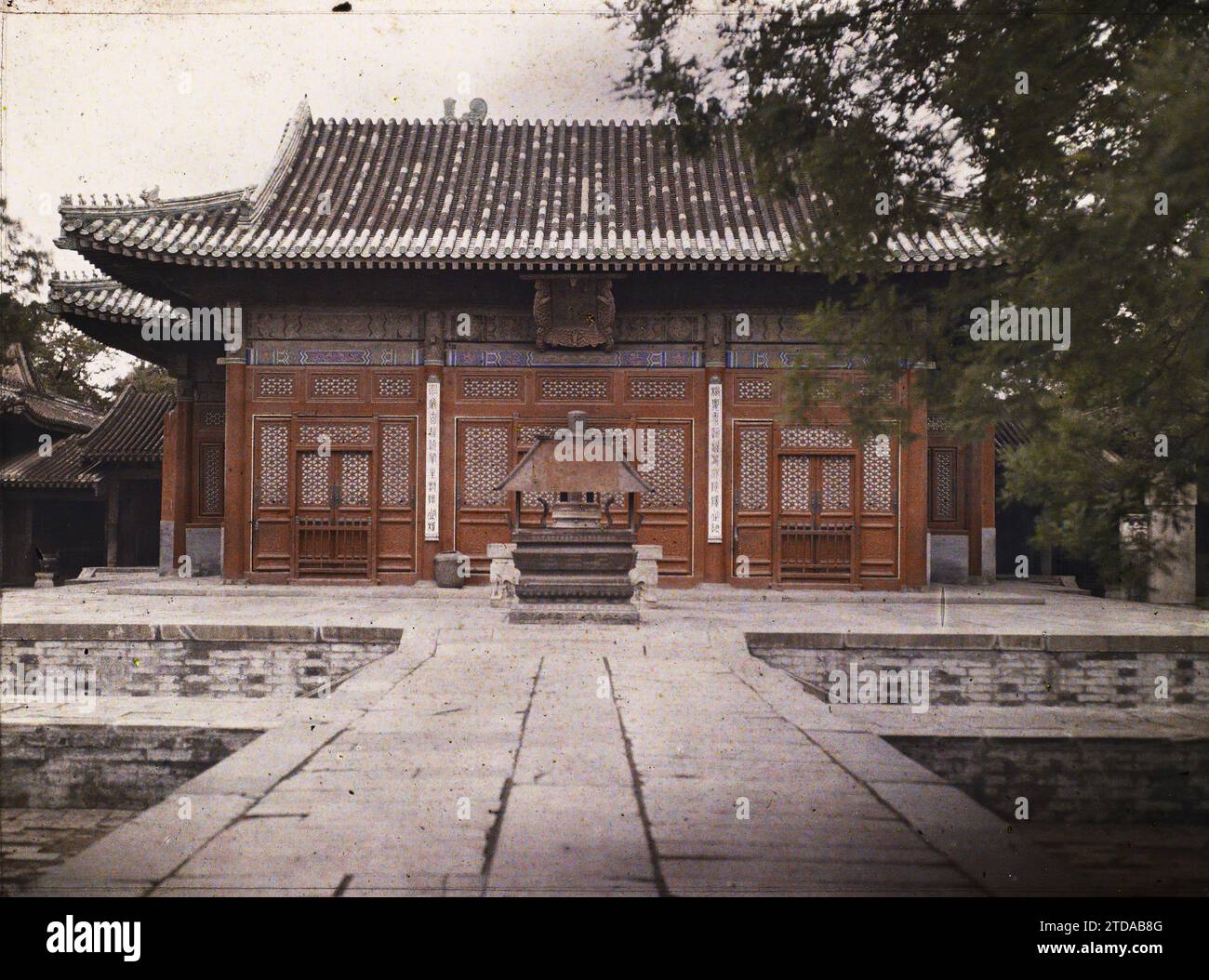 Beijing, China Dongyuemiao ('east peak temple'), Religion, Habitat ...