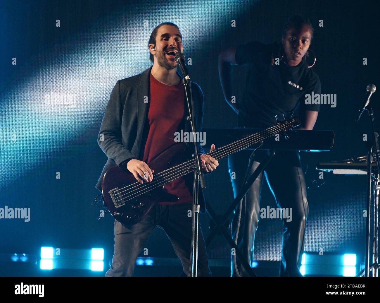 Ajr on stage hi-res stock photography and images - Alamy