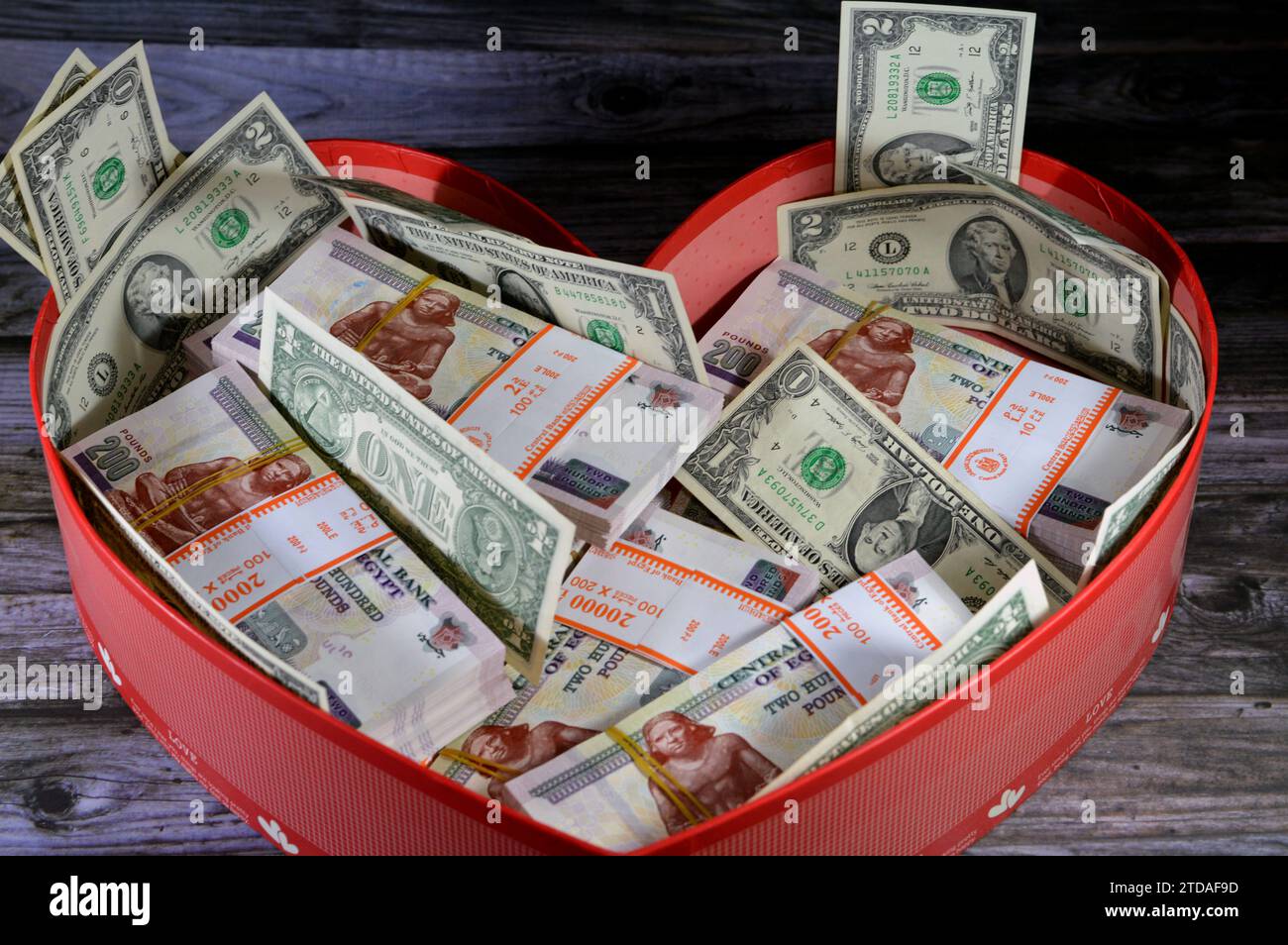 One thousand pound note hi-res stock photography and images - Alamy