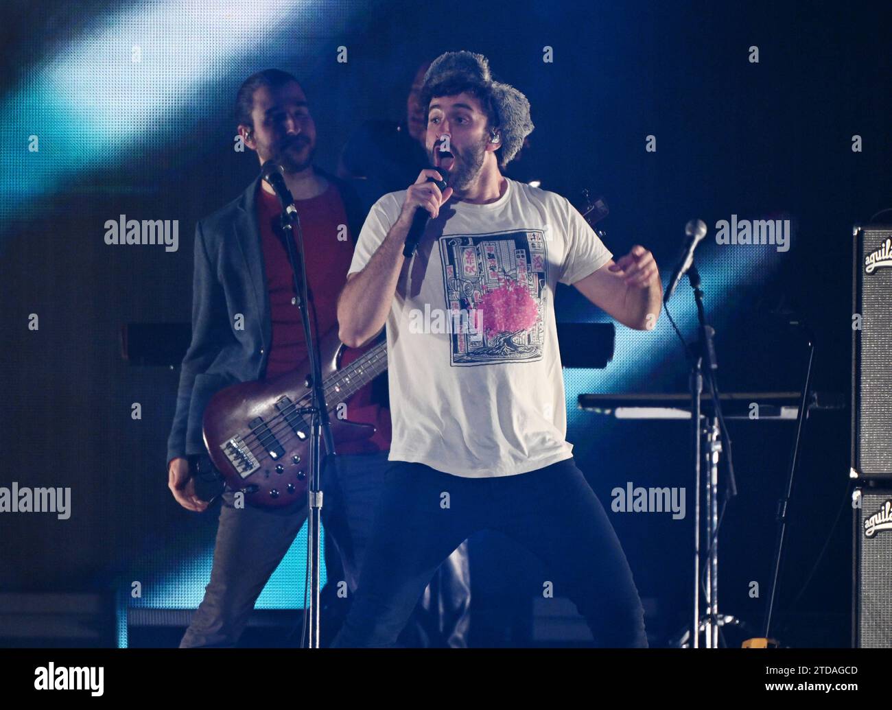 Ajr on stage hi-res stock photography and images - Alamy