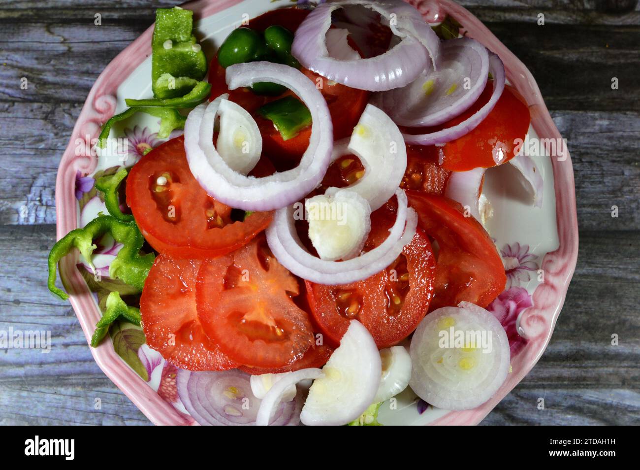 Chopped capsicum and onions hi-res stock photography and images - Alamy